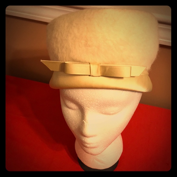 Coronet | Accessories | Vintage 96s Coronet Womens Cream Hat | Poshmark